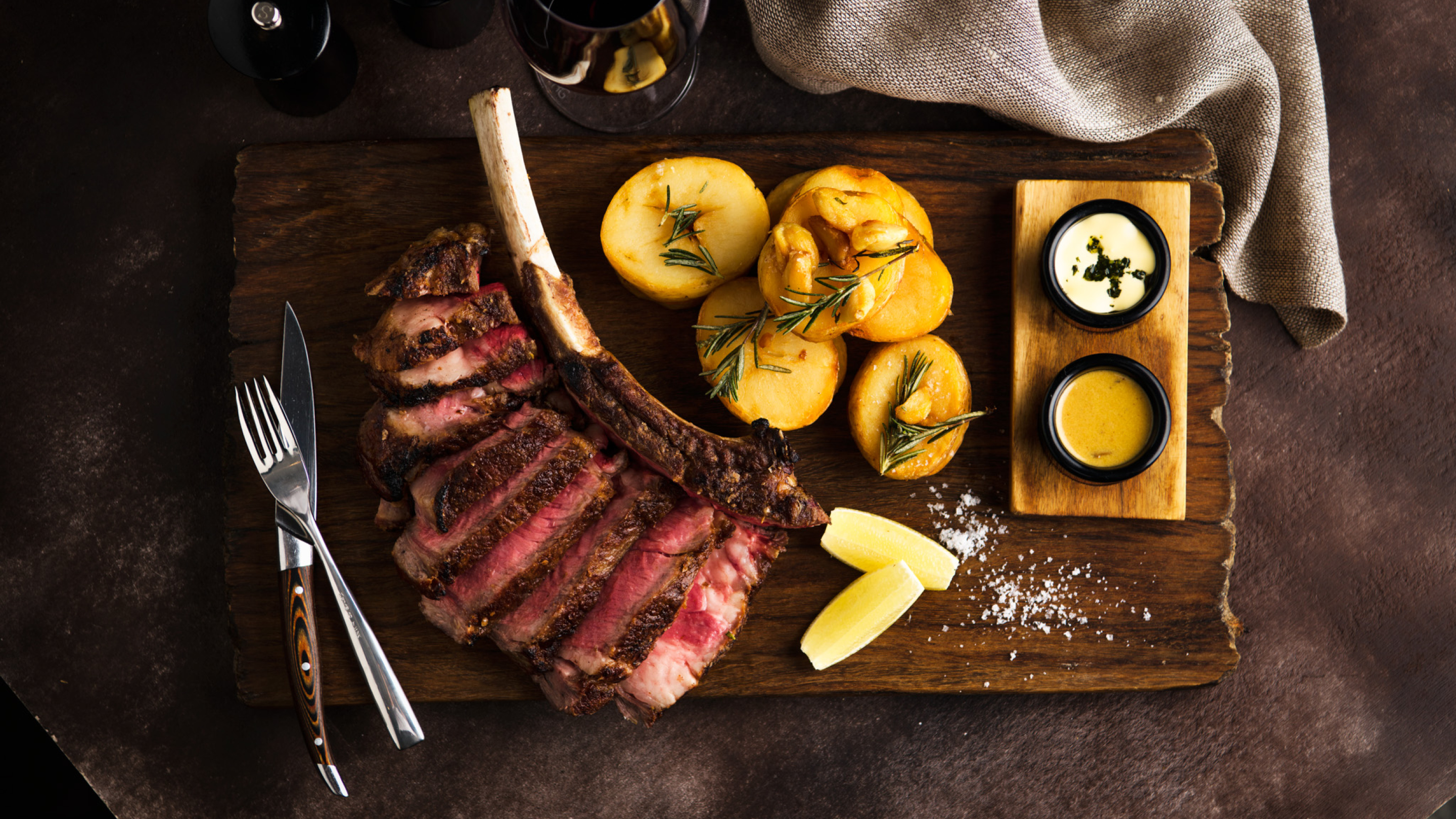 Black Hide Steak & Seafood By Gambaro | The Star